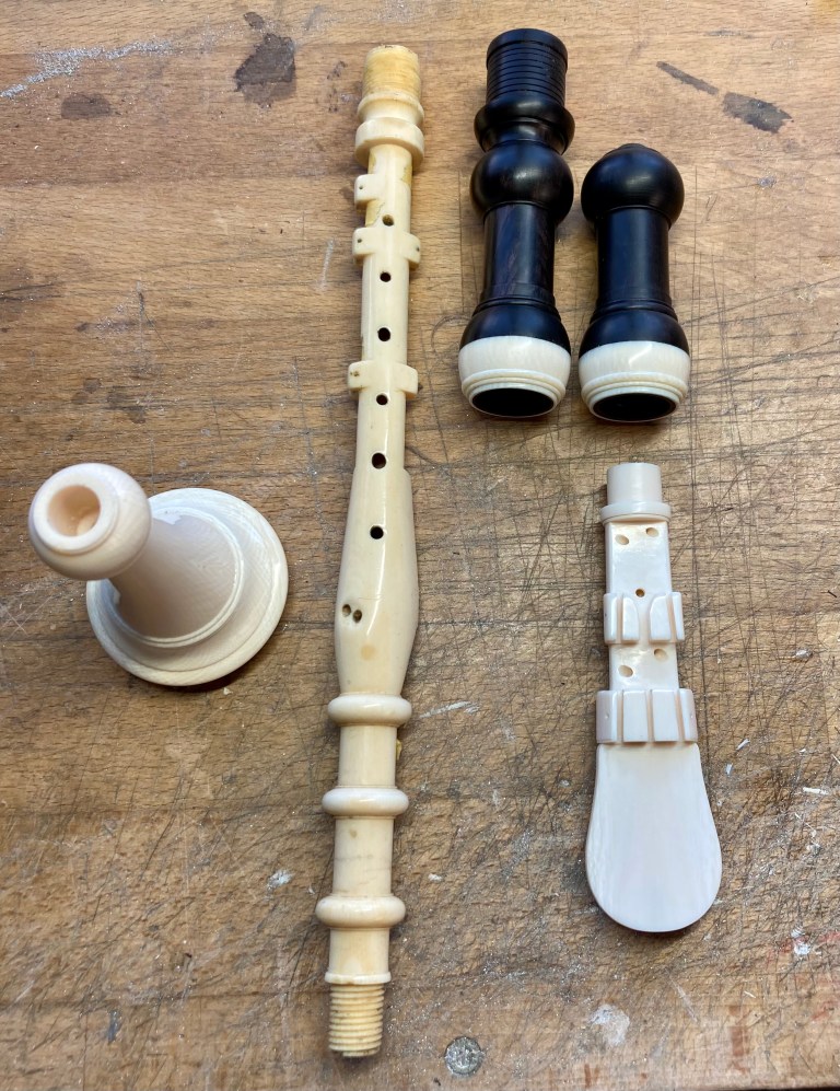 Restoration of an 18th C. musette – The Musette Society